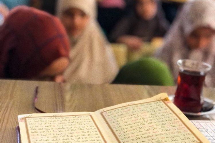 Was Urdu a Symbol of Muslim Exclusivism and Separatism? - Usanas ...